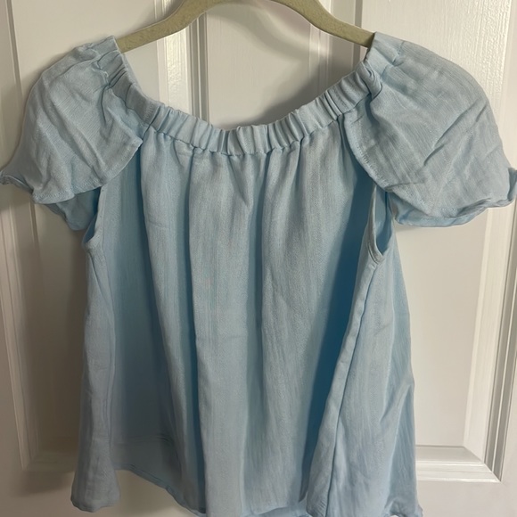 Tops | Baby Blue Flowy Top Can Be Worn On Or Off The Shoulder | Poshmark